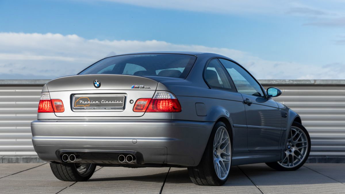 Deze BMW M3 CSL is belachelijk duur en daar is een... | Gocar.be