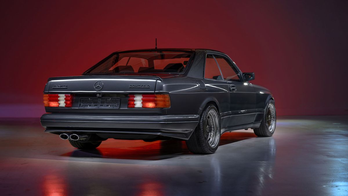Mercedes-AMG 500 SEC Wide Body: de stijl van de ja... | Gocar.be