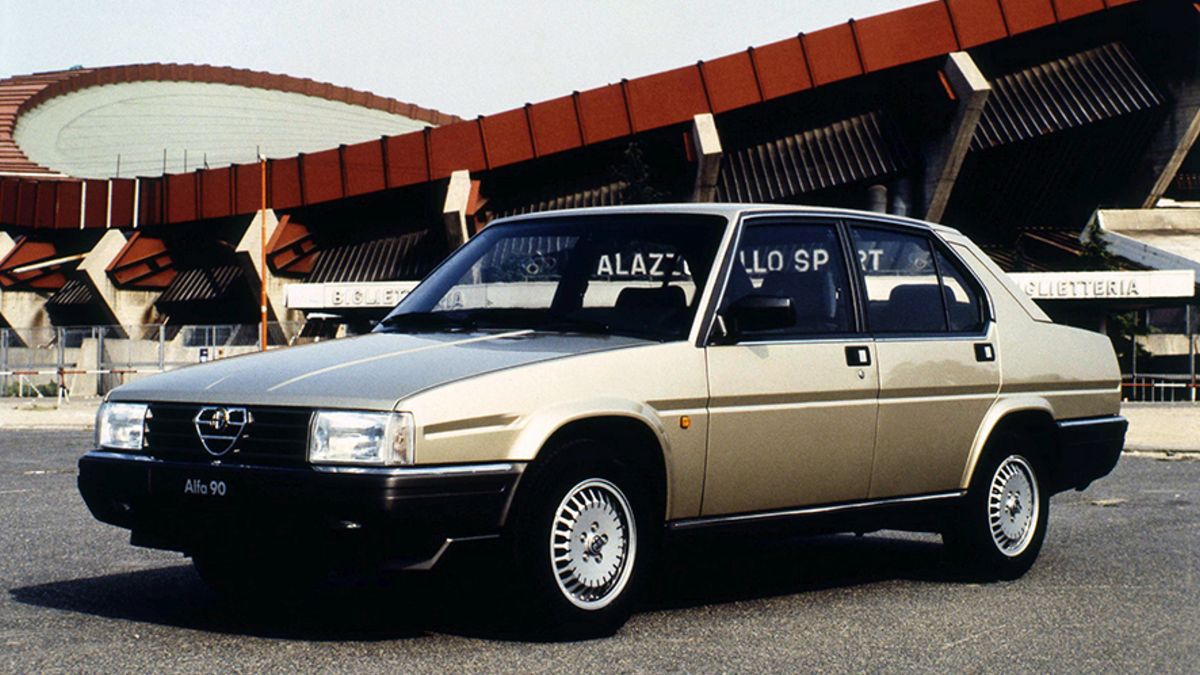 Alfa Romeo 90 viert zijn 40ste verjaardag - Business AM