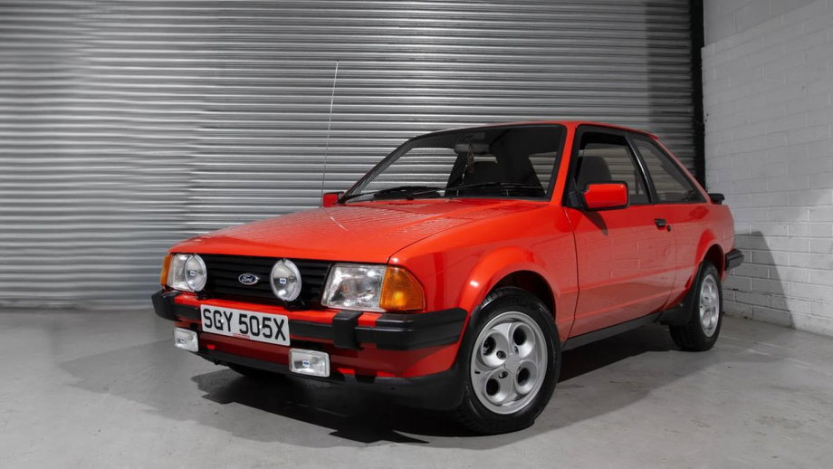 Deze Ford XR3 staat voor nostalgie uit de jaren ta... | Gocar.be